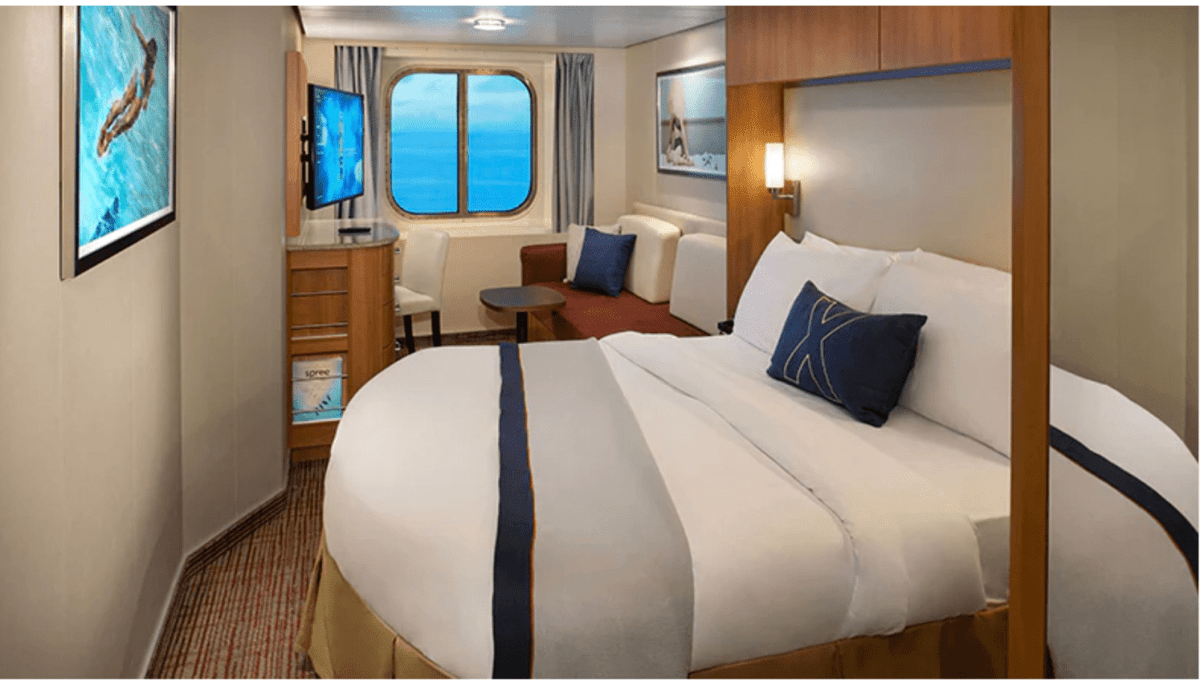 19+ Essential Items You Need in Your Cruise Cabin – Zest4Travel